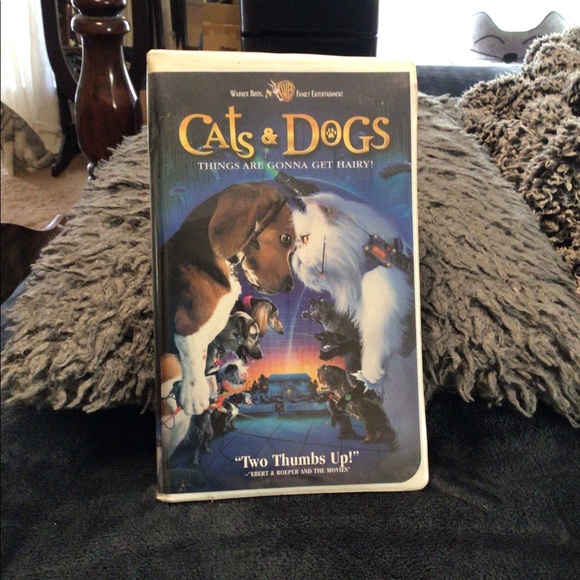 Warner Bros. | Other | Cats Dogs Vhs | Poshmark